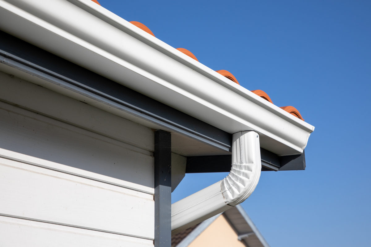 Replace Your Gutters? 7 Red Flags Everyone Should know - Blog